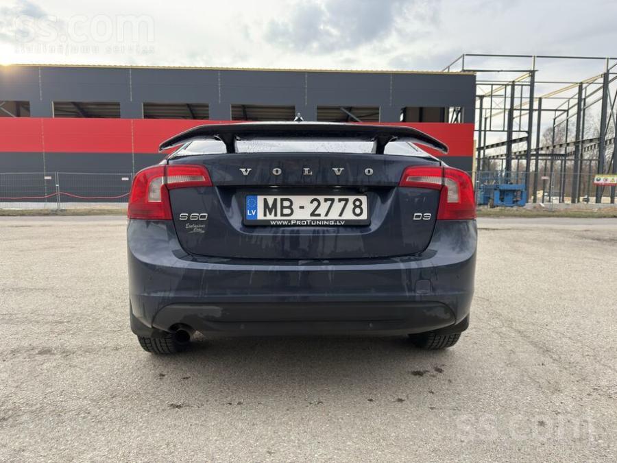 Zils Volvo S60 2012 Rīga, ar dzinēja tilpumu 2.00 L un nobraukumu 334 tūkst. km par 5000 €, foto 3 vietnē AUTOMOTO.COM.LV