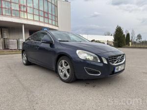 Zils Volvo S60 2012 Rīga, ar dzinēja tilpumu 2.00 L un nobraukumu 334 tūkst. km par 5000 €, foto 5 vietnē AUTOMOTO.COM.LV