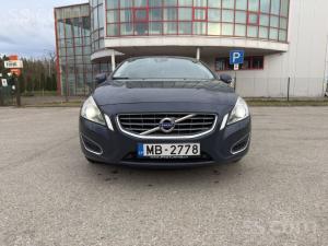 Zils Volvo S60 2012 Rīga, ar dzinēja tilpumu 2.00 L un nobraukumu 334 tūkst. km par 5000 €, foto 6 vietnē AUTOMOTO.COM.LV