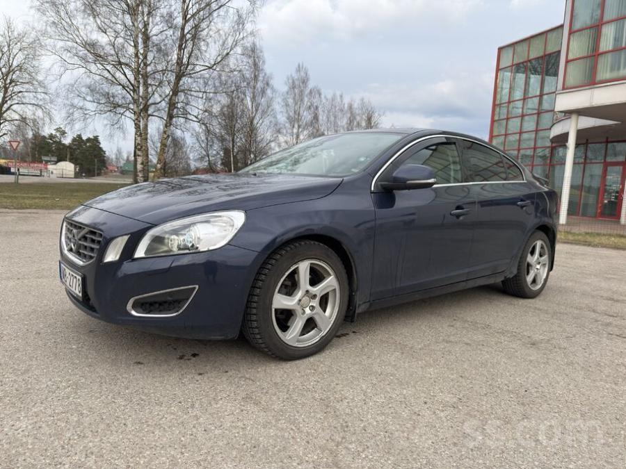 Zils Volvo S60 2012 Rīga, ar dzinēja tilpumu 2.00 L un nobraukumu 334 tūkst. km par 5000 €, foto 7 vietnē AUTOMOTO.COM.LV