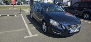 Zils Volvo S60 2012 Viļņa, ar dzinēja tilpumu 2.49 L un nobraukumu 276 tūkst. km par 6400 €, foto  vietnē AUTOMOTO.COM.LV