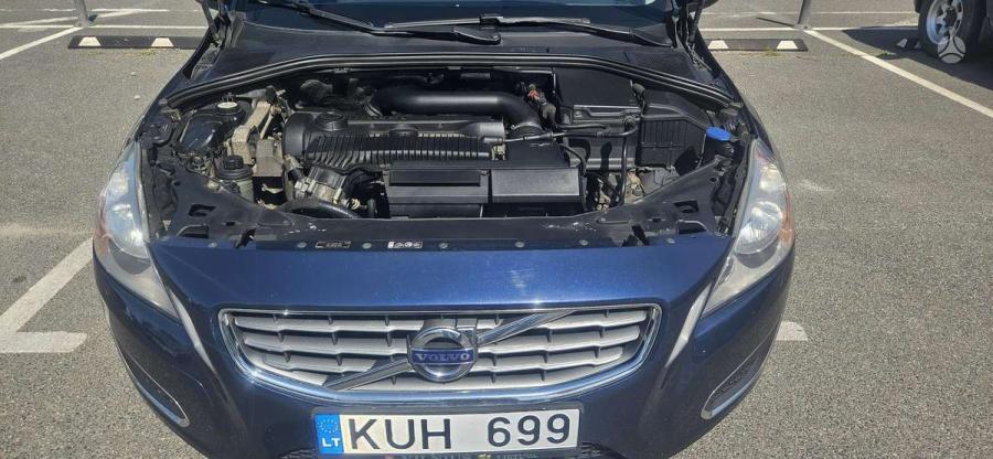 Blue Volvo S60 2012 in Vilnius, with an engine capacity of 2.49 L and mileage of 276 thousand km for 6400 €, photo 14 on AUTOMOTO.COM.LV