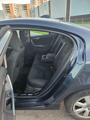 Zils Volvo S60 2013 Tallina, ar dzinēja tilpumu 1.60 L un nobraukumu 251 tūkst. km par 6100 €, foto 7 vietnē AUTOMOTO.COM.LV