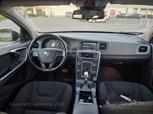 Zils Volvo S60 2013 Tallina, ar dzinēja tilpumu 1.60 L un nobraukumu 251 tūkst. km par 6100 €, foto 9 vietnē AUTOMOTO.COM.LV