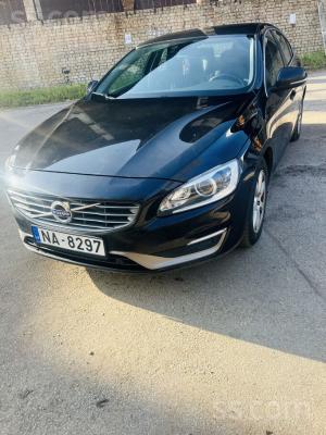Blue Volvo S60 2014 in Riga, with an engine capacity of 1.60 L and mileage of 267 thousand km for 7000 €, photo 2 on AUTOMOTO.COM.LV