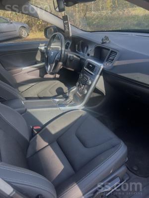Blue Volvo S60 2014 in Riga, with an engine capacity of 1.60 L and mileage of 267 thousand km for 7000 €, photo 7 on AUTOMOTO.COM.LV