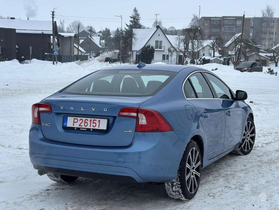 Синий Вольво С60 2014 в Расейняй, объемом двигателя 1.56 л и пробегом 262 тыс. км за 6450 €, фото 4 на AUTOMOTO.COM.LV