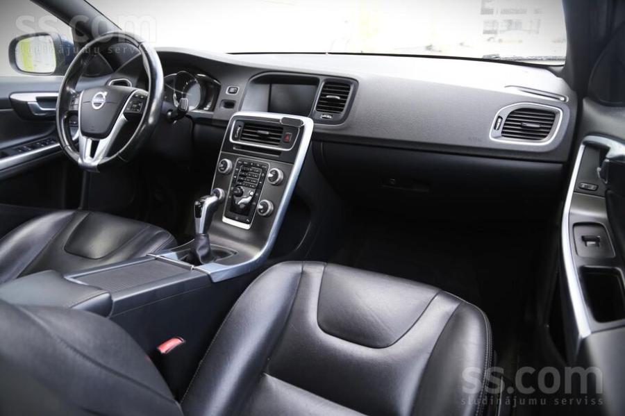 Zils Volvo S60 2014 Rīga, ar dzinēja tilpumu 2.00 L un nobraukumu 306 tūkst. km par 6495 €, foto 11 vietnē AUTOMOTO.COM.LV