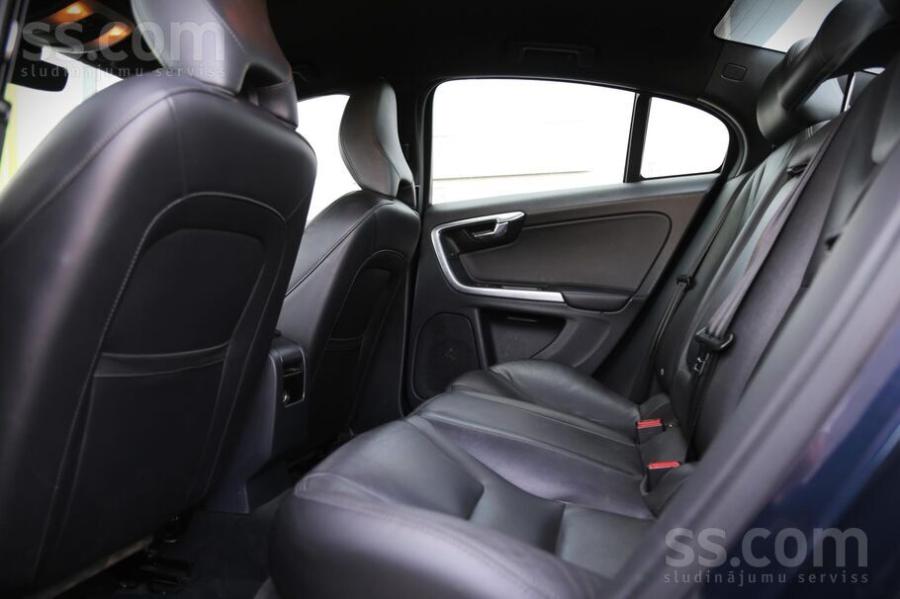 Zils Volvo S60 2014 Rīga, ar dzinēja tilpumu 2.00 L un nobraukumu 306 tūkst. km par 6495 €, foto 15 vietnē AUTOMOTO.COM.LV