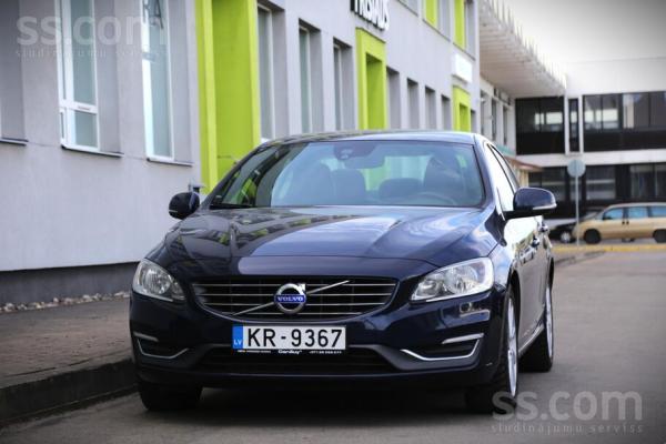 Zils Volvo S60 2014 Rīga, ar dzinēja tilpumu 2.00 L un nobraukumu 306 tūkst. km par 6495 €, foto 1 vietnē AUTOMOTO.COM.LV