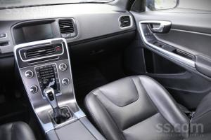 Zils Volvo S60 2014 Rīga, ar dzinēja tilpumu 2.00 L un nobraukumu 306 tūkst. km par 6495 €, foto 10 vietnē AUTOMOTO.COM.LV