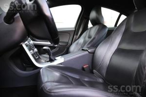 Zils Volvo S60 2014 Rīga, ar dzinēja tilpumu 2.00 L un nobraukumu 306 tūkst. km par 6495 €, foto 13 vietnē AUTOMOTO.COM.LV
