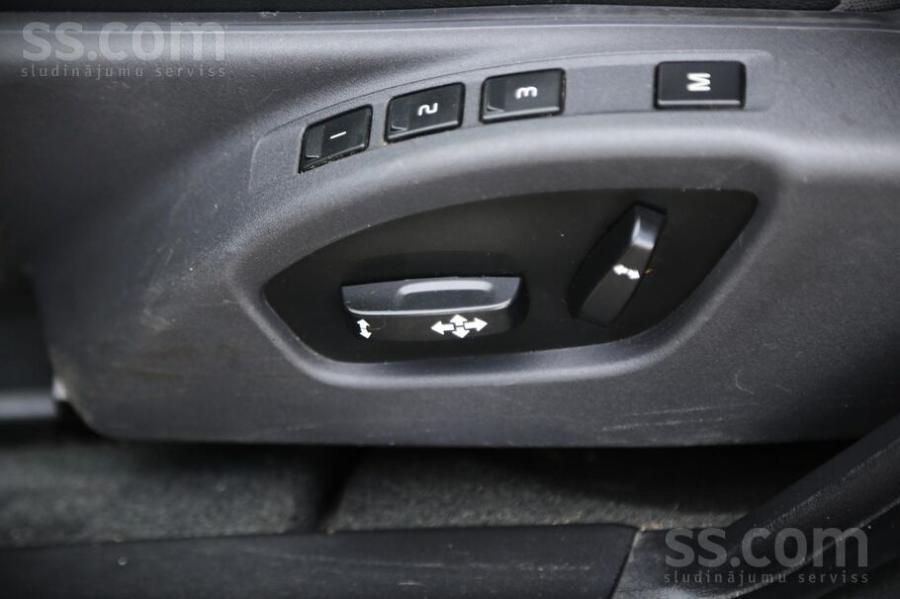 Zils Volvo S60 2014 Rīga, ar dzinēja tilpumu 2.00 L un nobraukumu 306 tūkst. km par 6495 €, foto 17 vietnē AUTOMOTO.COM.LV