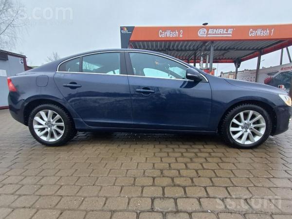 Zils Volvo S60 2014 Gulbene, ar dzinēja tilpumu 2.00 L un nobraukumu 306 tūkst. km par 6100 €, foto 2 vietnē AUTOMOTO.COM.LV