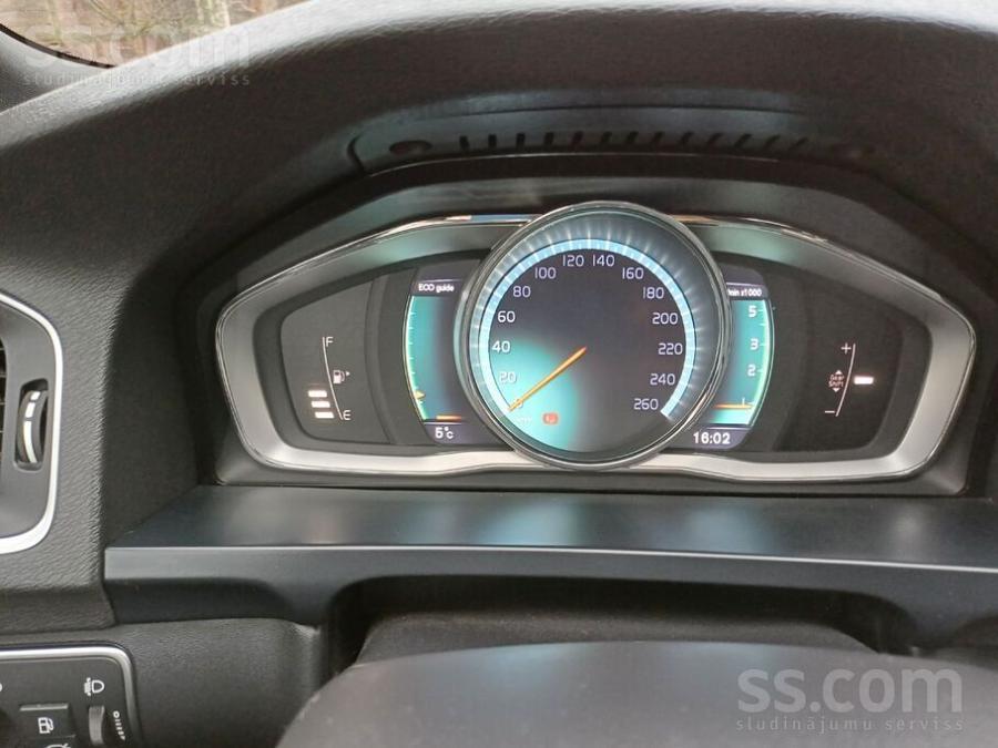 Zils Volvo S60 2014 Gulbene, ar dzinēja tilpumu 2.00 L un nobraukumu 306 tūkst. km par 6100 €, foto 9 vietnē AUTOMOTO.COM.LV