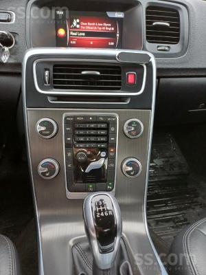 Zils Volvo S60 2014 Gulbene, ar dzinēja tilpumu 2.00 L un nobraukumu 306 tūkst. km par 6100 €, foto 10 vietnē AUTOMOTO.COM.LV