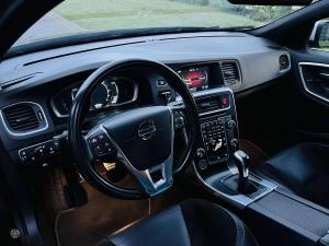 Zils Volvo S60 2014 Trakai, ar dzinēja tilpumu 1.97 L un nobraukumu 291 tūkst. km par 6950 €, foto 7 vietnē AUTOMOTO.COM.LV