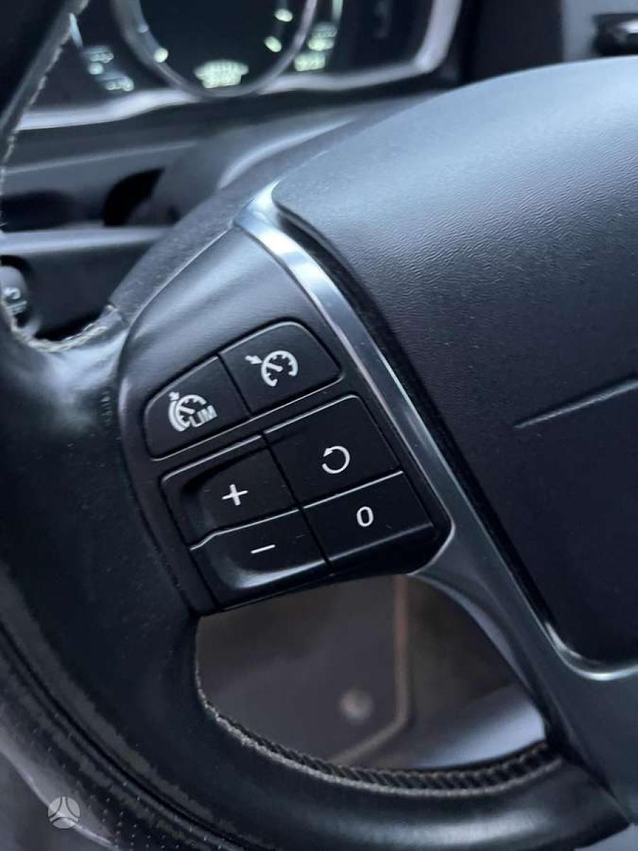 Zils Volvo S60 2014 Trakai, ar dzinēja tilpumu 1.97 L un nobraukumu 291 tūkst. km par 6950 €, foto 24 vietnē AUTOMOTO.COM.LV
