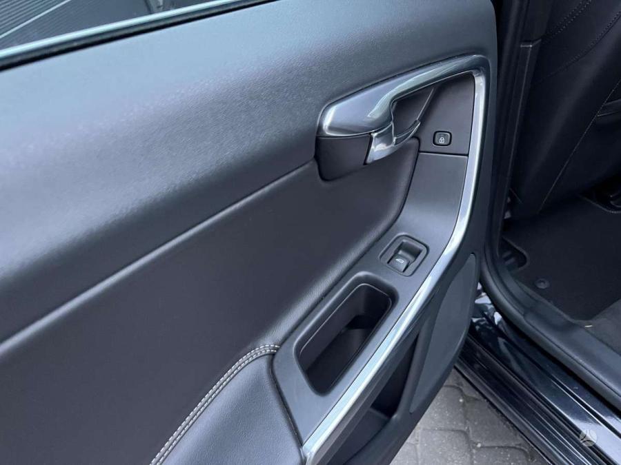 Zils Volvo S60 2014 Trakai, ar dzinēja tilpumu 1.97 L un nobraukumu 291 tūkst. km par 6950 €, foto 26 vietnē AUTOMOTO.COM.LV