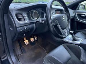 Zils Volvo S60 2014 Trakai, ar dzinēja tilpumu 1.97 L un nobraukumu 291 tūkst. km par 6950 €, foto 31 vietnē AUTOMOTO.COM.LV