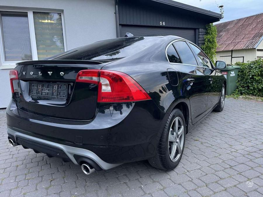 Zils Volvo S60 2014 Trakai, ar dzinēja tilpumu 1.97 L un nobraukumu 291 tūkst. km par 6950 €, foto 42 vietnē AUTOMOTO.COM.LV