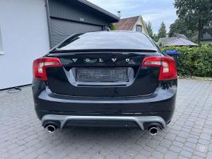 Zils Volvo S60 2014 Trakai, ar dzinēja tilpumu 1.97 L un nobraukumu 291 tūkst. km par 6950 €, foto 46 vietnē AUTOMOTO.COM.LV