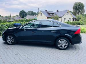 Zils Volvo S60 2014 Trakai, ar dzinēja tilpumu 1.97 L un nobraukumu 291 tūkst. km par 6950 €, foto 47 vietnē AUTOMOTO.COM.LV