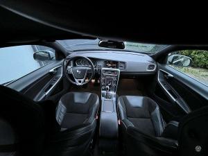 Zils Volvo S60 2014 Trakai, ar dzinēja tilpumu 1.97 L un nobraukumu 281 tūkst. km par 6650 €, foto 25 vietnē AUTOMOTO.COM.LV
