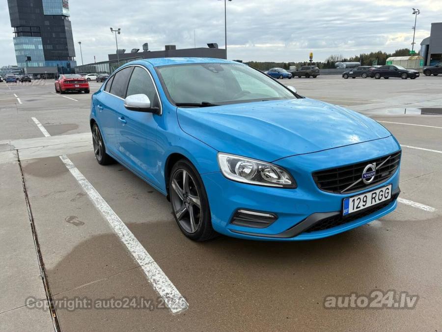 Zils Volvo S60 2014 Tallina, ar dzinēja tilpumu 2.00 L un nobraukumu 296 tūkst. km par 8000 €, foto 3 vietnē AUTOMOTO.COM.LV