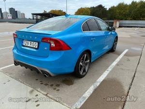 Zils Volvo S60 2014 Tallina, ar dzinēja tilpumu 2.00 L un nobraukumu 296 tūkst. km par 8000 €, foto 8 vietnē AUTOMOTO.COM.LV