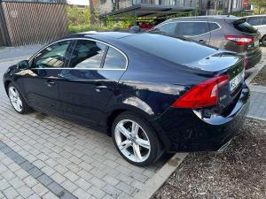 Zils Volvo S60 2015 Viļņa, ar dzinēja tilpumu 1.97 L un nobraukumu 150 tūkst. km par 13999 €, foto 4 vietnē AUTOMOTO.COM.LV
