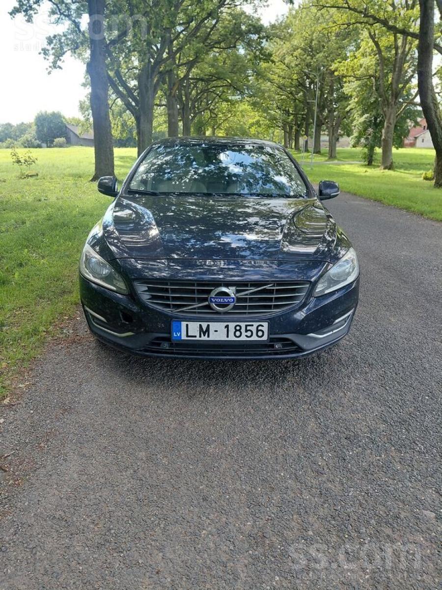 Zils Volvo S60 2015 Valmiera, ar dzinēja tilpumu 2.00 L un nobraukumu 308 tūkst. km par 6200 €, foto 3 vietnē AUTOMOTO.COM.LV