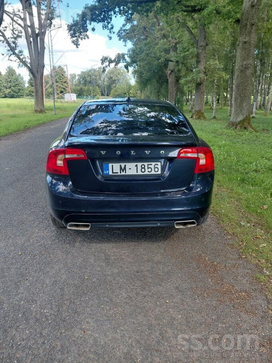 Zils Volvo S60 2015 Valmiera, ar dzinēja tilpumu 2.00 L un nobraukumu 308 tūkst. km par 6200 €, foto 4 vietnē AUTOMOTO.COM.LV