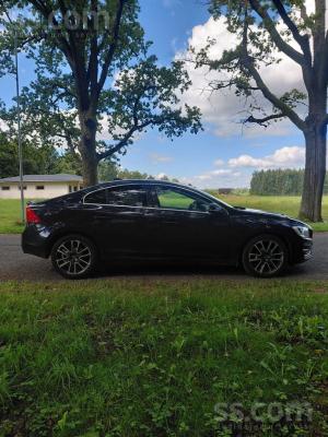 Zils Volvo S60 2015 Valmiera, ar dzinēja tilpumu 2.00 L un nobraukumu 308 tūkst. km par 6200 €, foto 5 vietnē AUTOMOTO.COM.LV