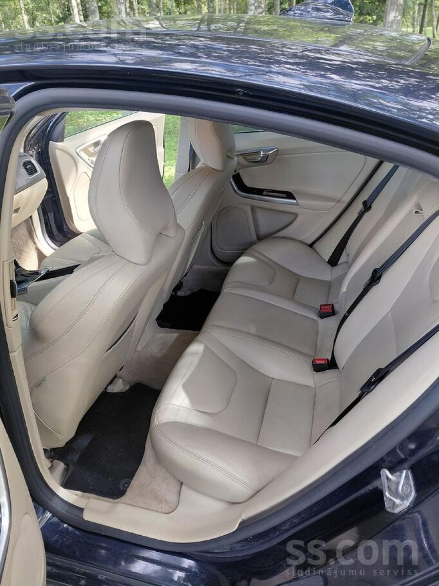 Zils Volvo S60 2015 Valmiera, ar dzinēja tilpumu 2.00 L un nobraukumu 308 tūkst. km par 6200 €, foto 7 vietnē AUTOMOTO.COM.LV