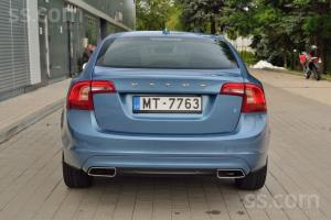 Blue Volvo S60 2016 in Riga, with an engine capacity of 2.00 L and mileage of 216 thousand km for 8100 €, photo 5 on AUTOMOTO.COM.LV