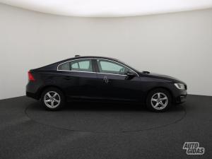 Blue Volvo S60 2016 in Vilnius, with an engine capacity of 2.00 L and mileage of 205 thousand km for 10199 €, photo 9 on AUTOMOTO.COM.LV