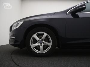 Blue Volvo S60 2016 in Vilnius, with an engine capacity of 2.00 L and mileage of 205 thousand km for 10199 €, photo 28 on AUTOMOTO.COM.LV
