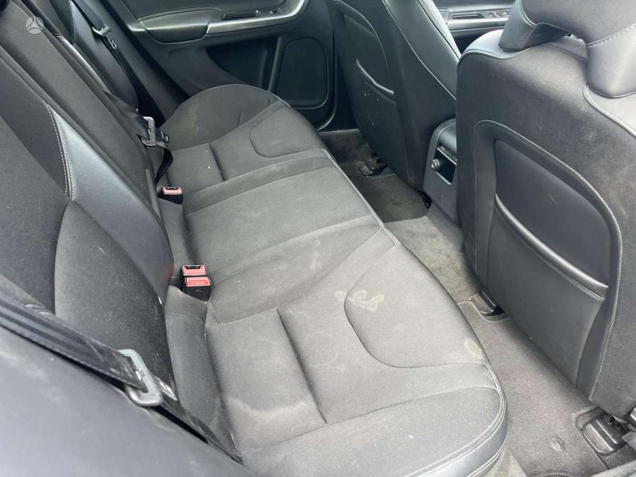 Zils Volvo S60 2016 Plungė, ar dzinēja tilpumu 1.97 L un nobraukumu 0 tūkst. km par 5600 €, foto 11 vietnē AUTOMOTO.COM.LV