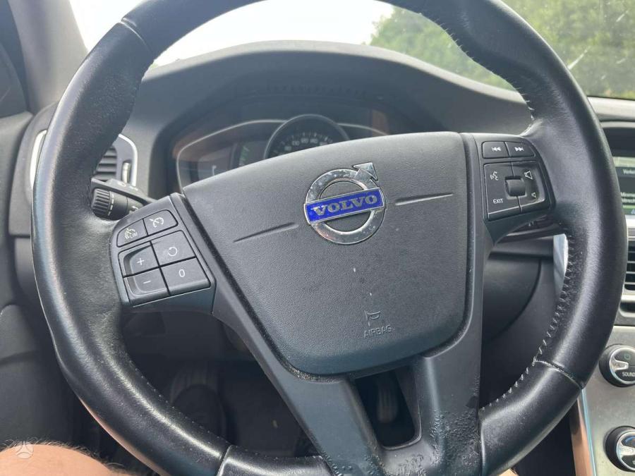 Zils Volvo S60 2016 Plungė, ar dzinēja tilpumu 1.97 L un nobraukumu 0 tūkst. km par 5600 €, foto 13 vietnē AUTOMOTO.COM.LV