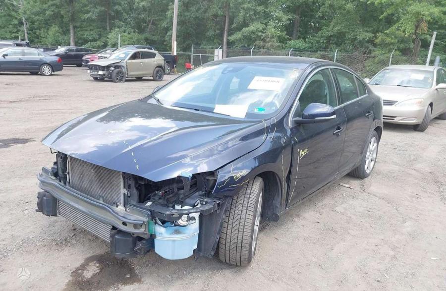 Zils Volvo S60 2016 Viļņa, ar dzinēja tilpumu 1.97 L un nobraukumu 152 tūkst. km par 5800 €, foto 7 vietnē AUTOMOTO.COM.LV