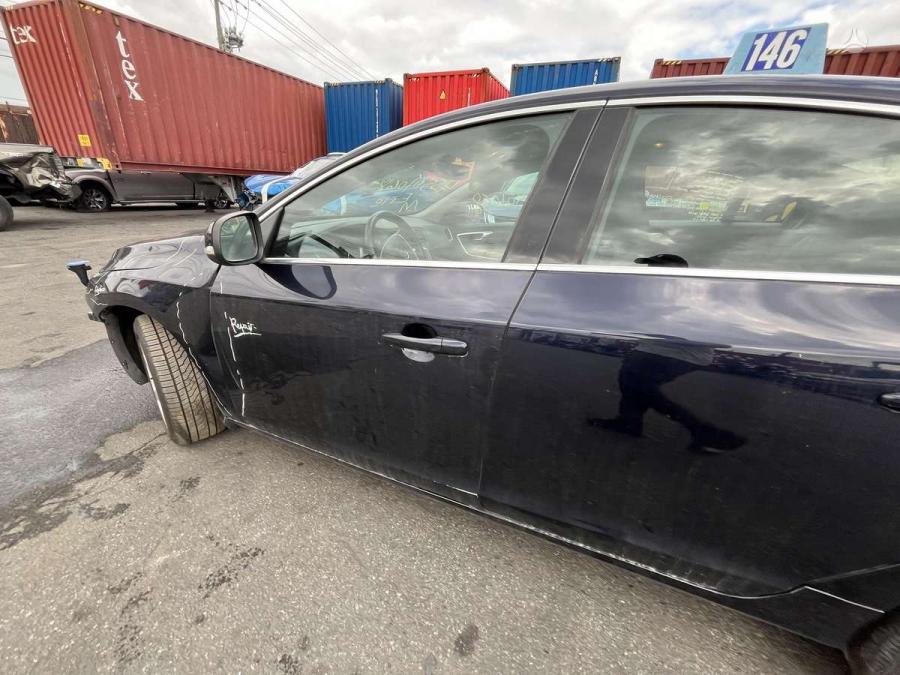 Zils Volvo S60 2016 Viļņa, ar dzinēja tilpumu 1.97 L un nobraukumu 152 tūkst. km par 5800 €, foto 8 vietnē AUTOMOTO.COM.LV