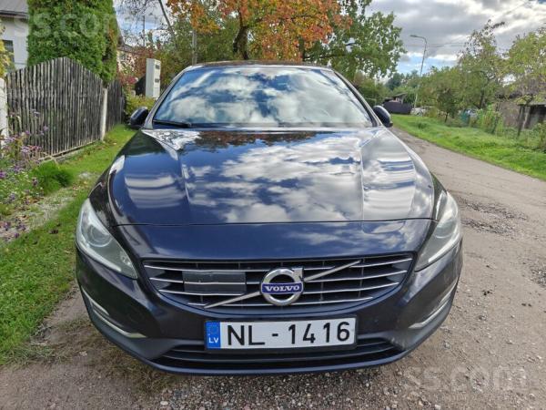 Zils Volvo S60 2016 Jelgava, ar dzinēja tilpumu 2.00 L un nobraukumu 315 tūkst. km par 6990 €, foto 1 vietnē AUTOMOTO.COM.LV