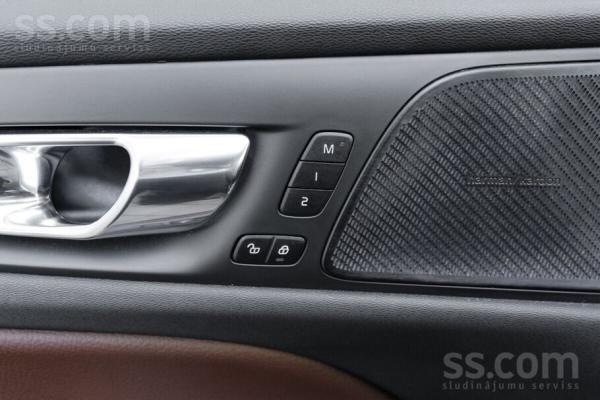 Zils Volvo S60 2020 Rīga, ar dzinēja tilpumu 2.00 L un nobraukumu 95 tūkst. km par 25200 €, foto 8 vietnē AUTOMOTO.COM.LV