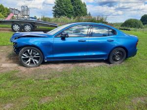 Blue Volvo S60 2020 in Alytus, with an engine capacity of 1.97 L and mileage of 29 thousand km for 9800 €, photo  on AUTOMOTO.COM.LV