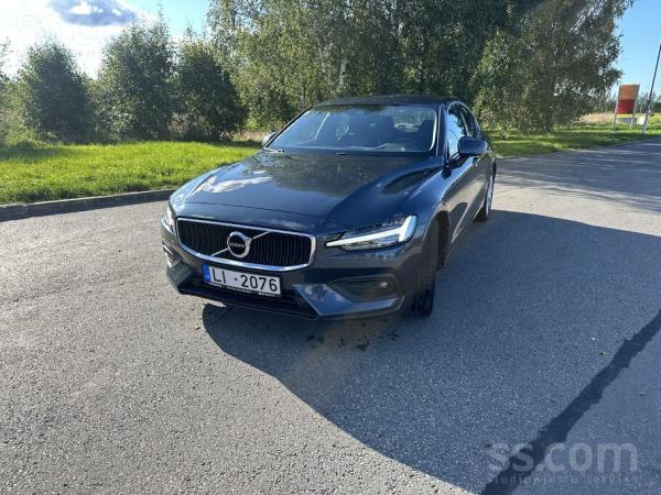 Zils Volvo S60 2021 Rīga, ar dzinēja tilpumu 2.00 L un nobraukumu 80 tūkst. km par 25500 €, foto 1 vietnē AUTOMOTO.COM.LV