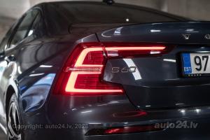 Zils Volvo S60 2023 Tallina, ar dzinēja tilpumu 2.00 L un nobraukumu 47 tūkst. km par 35500 €, foto 11 vietnē AUTOMOTO.COM.LV