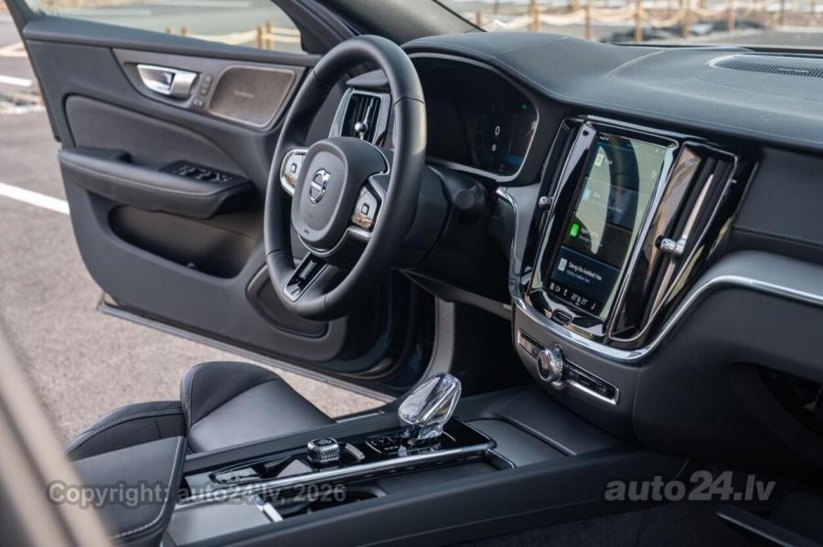Zils Volvo S60 2023 Tallina, ar dzinēja tilpumu 2.00 L un nobraukumu 47 tūkst. km par 35500 €, foto 18 vietnē AUTOMOTO.COM.LV