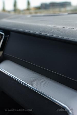 Zils Volvo S60 2023 Tallina, ar dzinēja tilpumu 2.00 L un nobraukumu 47 tūkst. km par 35500 €, foto 21 vietnē AUTOMOTO.COM.LV
