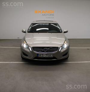 Brown Volvo S60 2012 in Riga, with an engine capacity of 2.00 L and mileage of 147 thousand km for 7990 €, photo 2 on AUTOMOTO.COM.LV